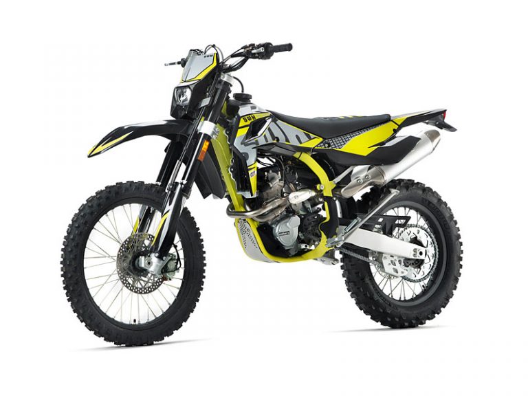 RS 300 R SWM Motorcycles rs-300-r-swm-motorcycles